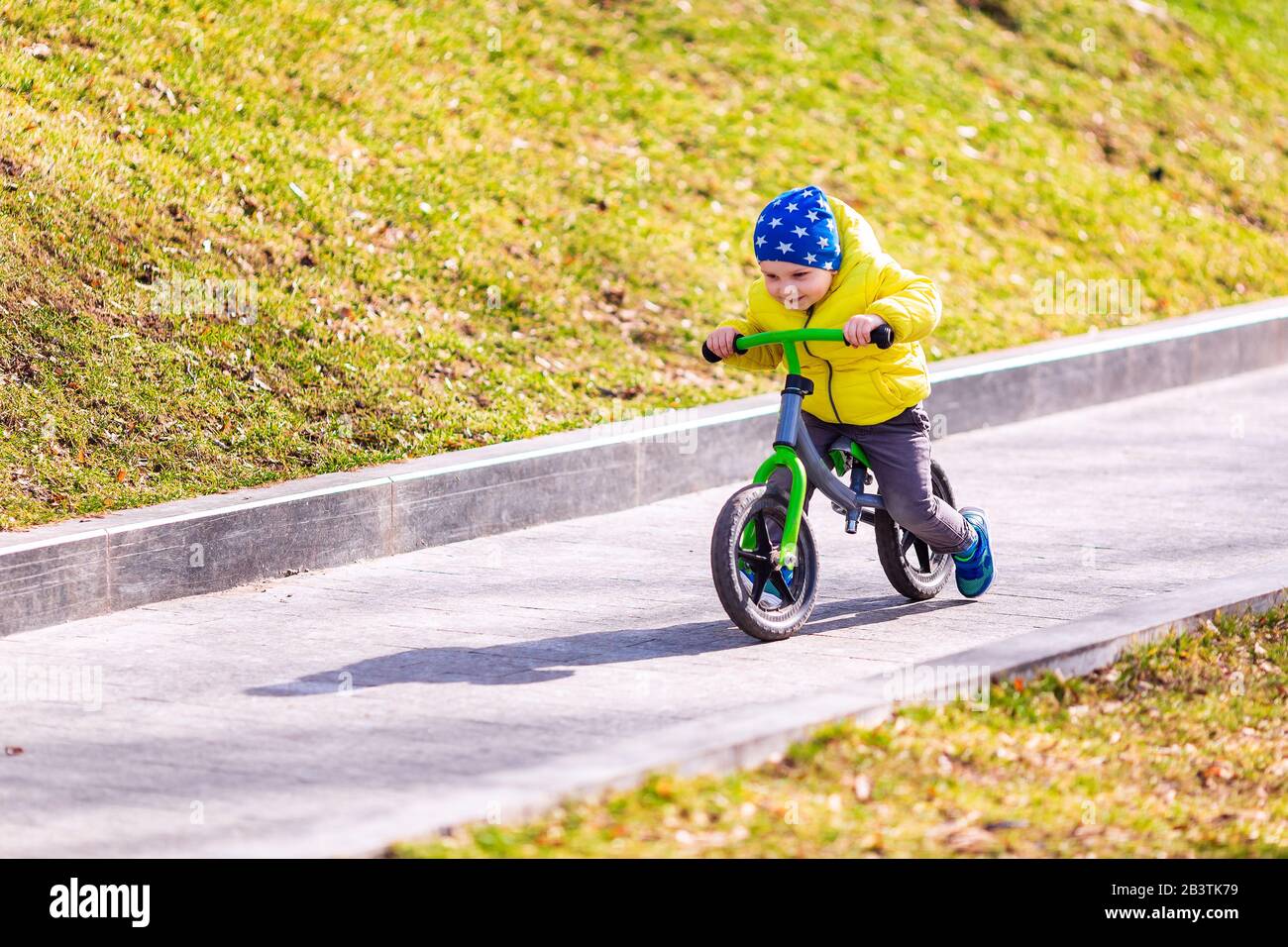 Boy run cycle hi-res stock photography and images - Alamy