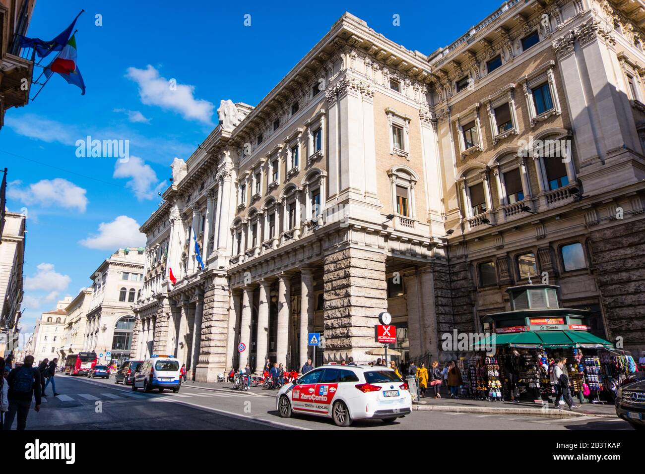Via del Corso, centro storico, Rome, Italy Stock Photo - Alamy