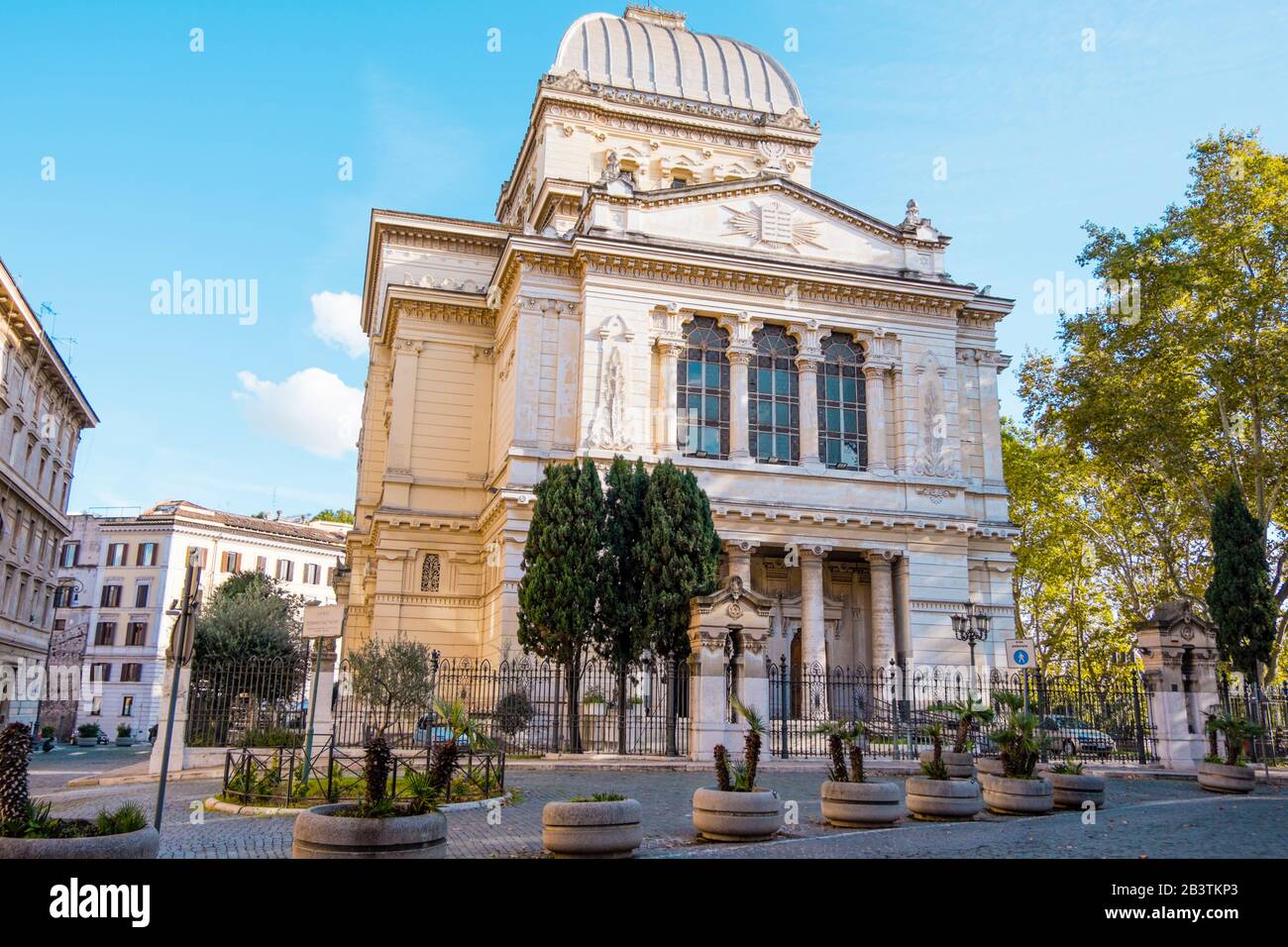 Tempio Maggiore di Roma, synagogue, centro storico, Rome, Italy Stock ...