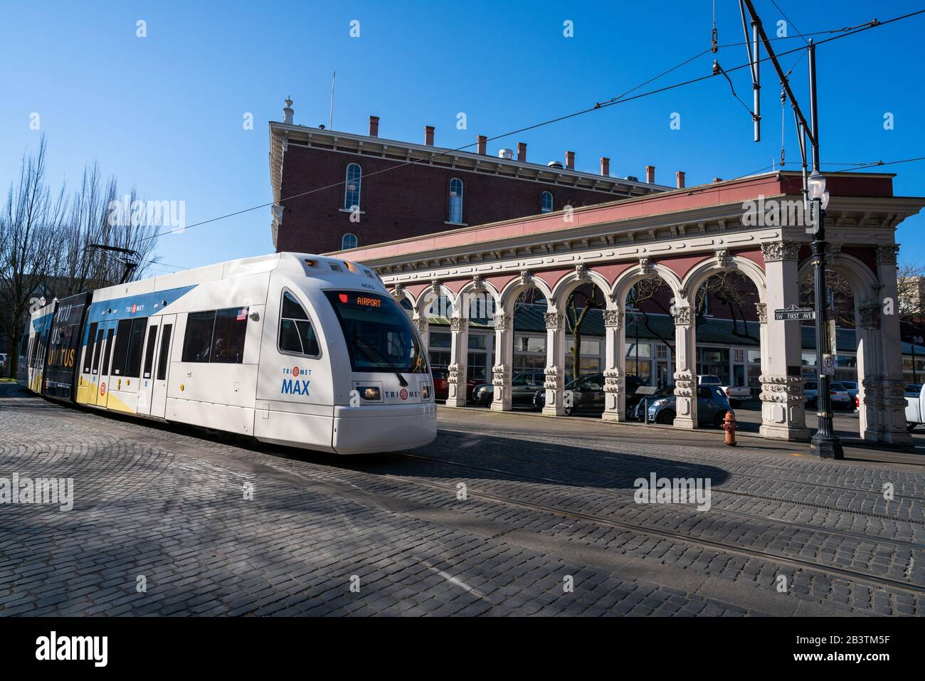 Portland Light Rail Stock Photo - Alamy