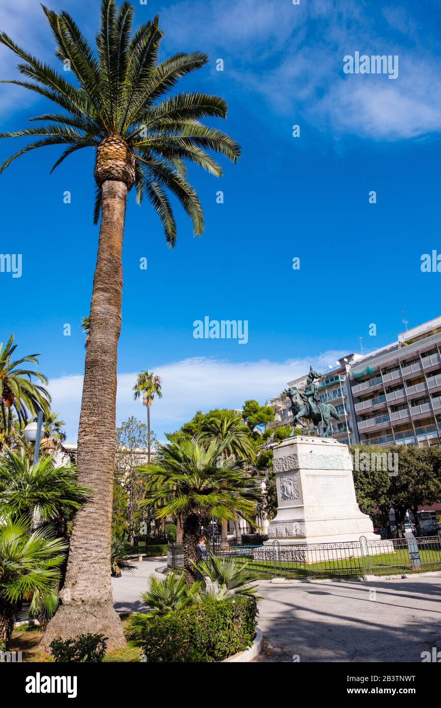 Statue of umberto i hi-res stock photography and images - Alamy