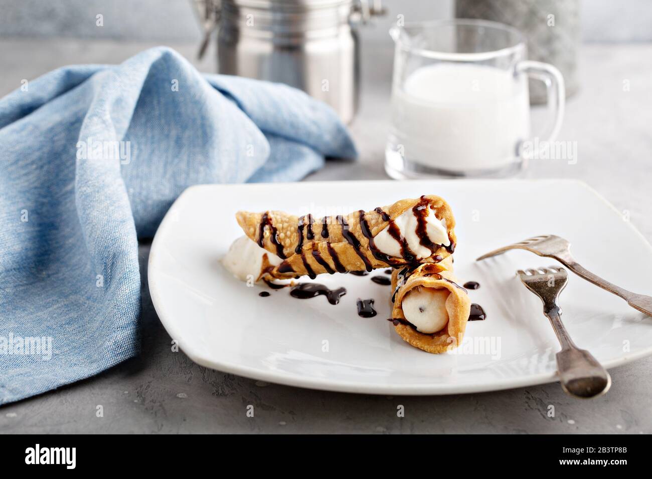 Italy rome traditional ricotta hi-res stock photography and images - Alamy