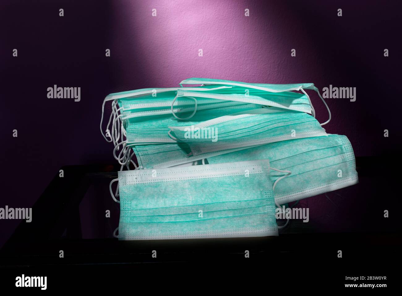 Hospital masks hi-res stock photography and images - Alamy