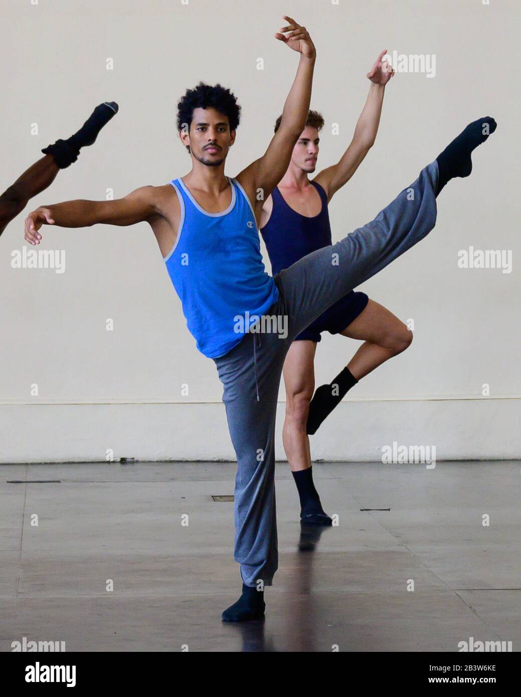 Male standing ballet hi-res stock photography and images - Alamy