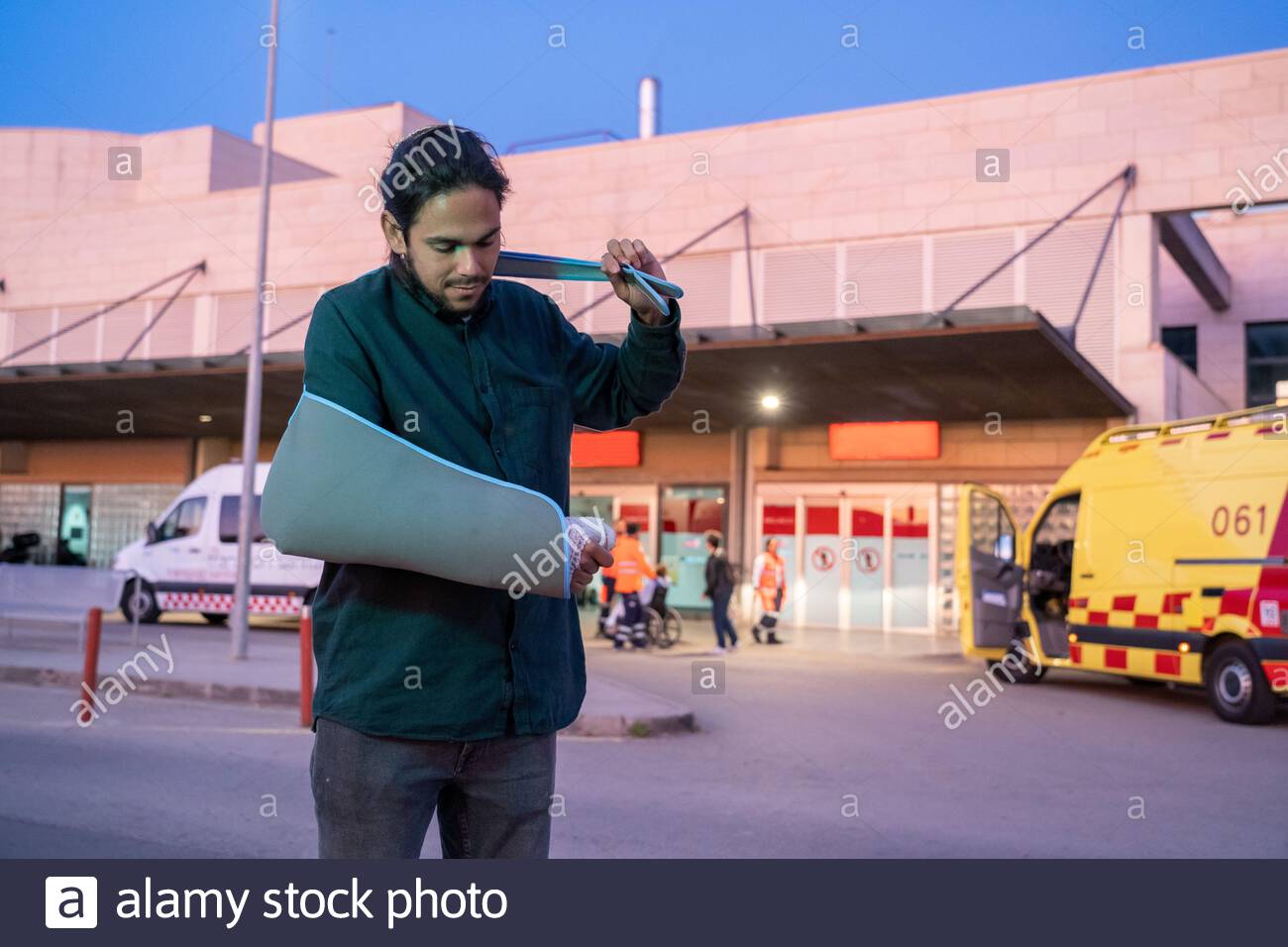 Bandaged Hospital High Resolution Stock Photography and Images - Alamy
