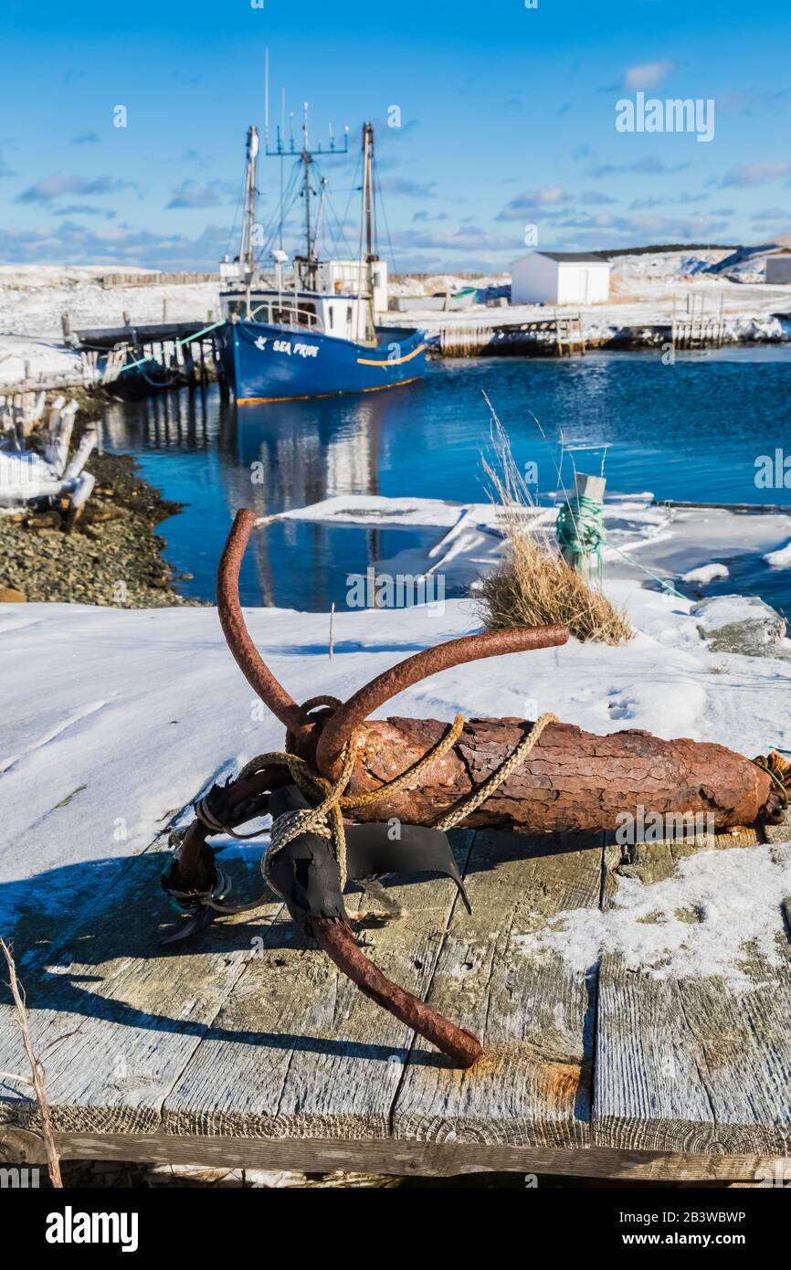Anchor of boat hi-res stock photography and images - Alamy