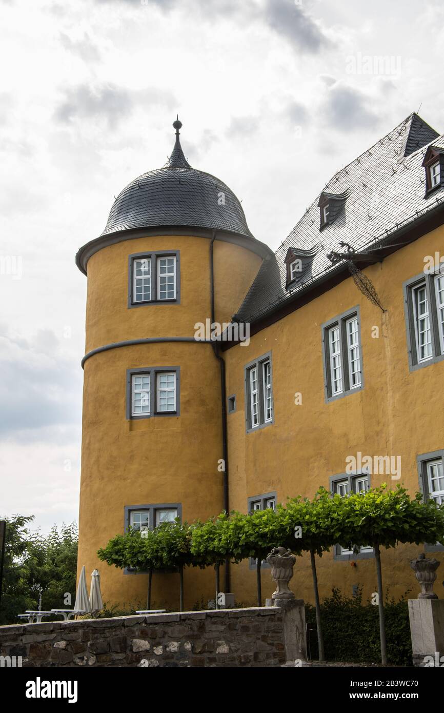 Schloss montabaur hi-res stock photography and images - Alamy