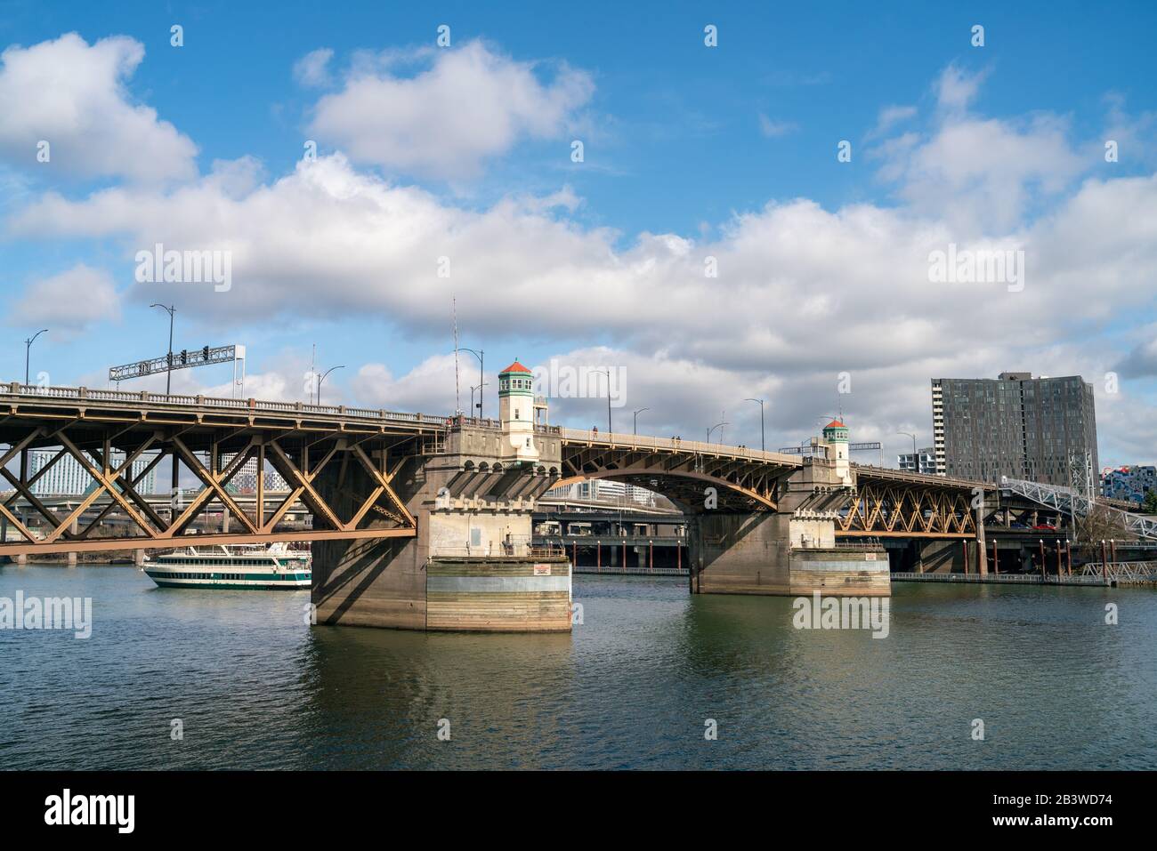 Burnside Bridge, Portland, OR Stock Photo - Alamy