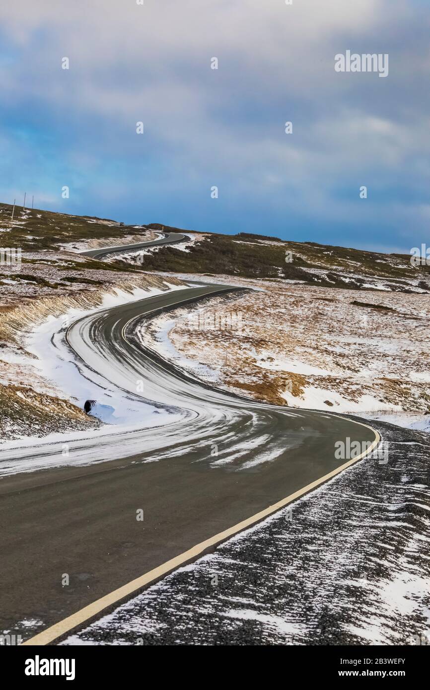 Road through Mistaken Point Ecological Reserve on the Avalon Peninsula ...