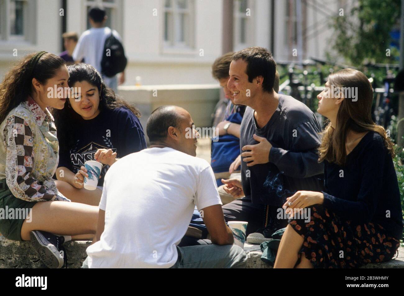 Austin, Texas USA: University of Texas students eating lunch outdoors ...