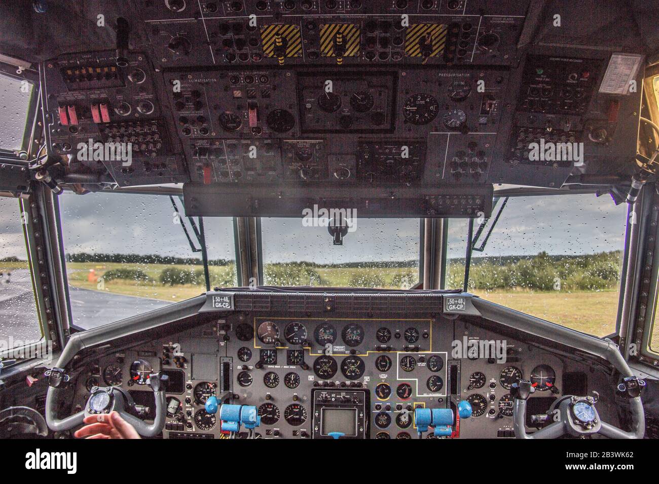 Cockpit of an Air Force military transporter Stock Photo - Alamy
