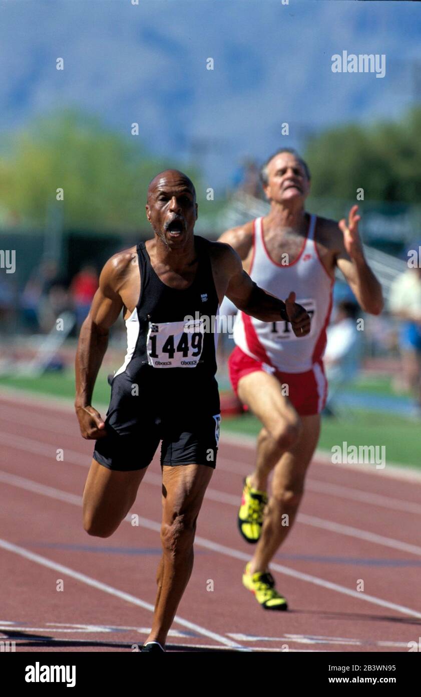 100 meter olympics hi-res stock photography and images - Alamy