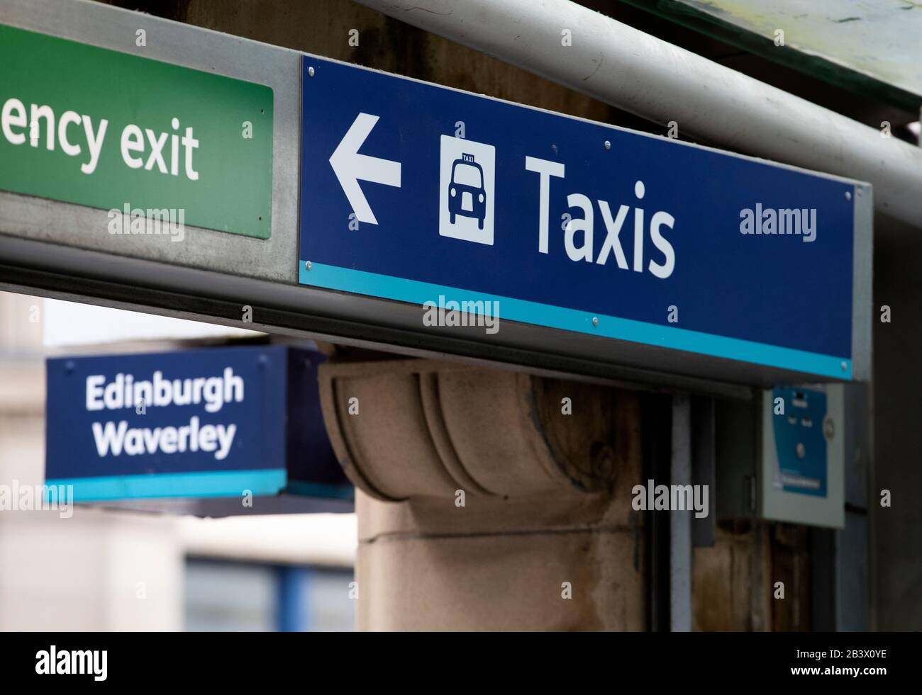 Taxi rank signs at Waverley Station, Edinburgh Stock Photo - Alamy