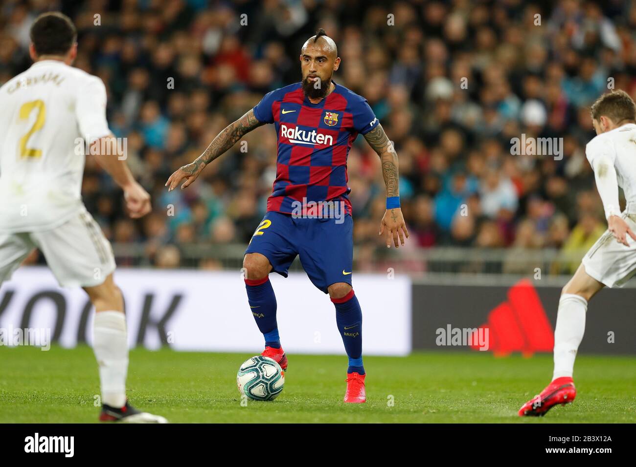 Santiago bernabeu arturo vidal hi-res stock photography and images - Alamy