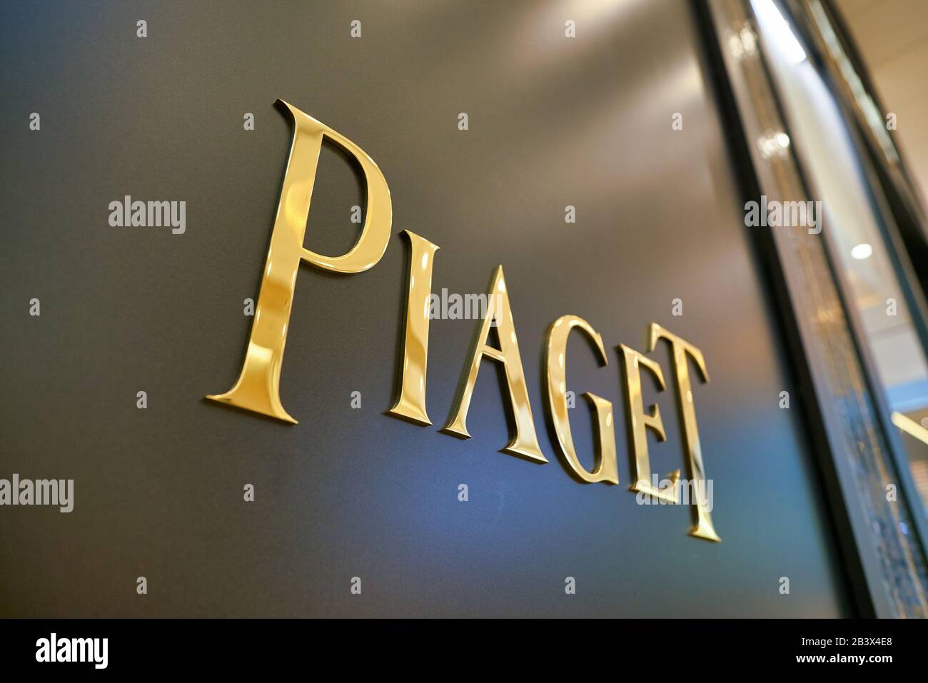 Piaget Boutique High Resolution Stock Photography and Images - Alamy
