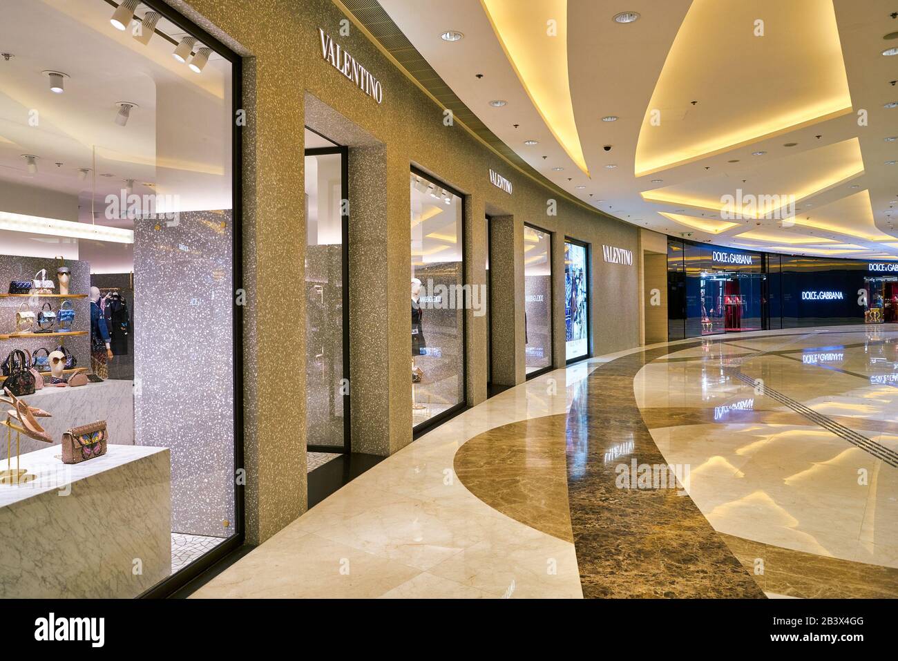 Valentino Shopfront High Resolution Stock Photography and Images - Alamy
