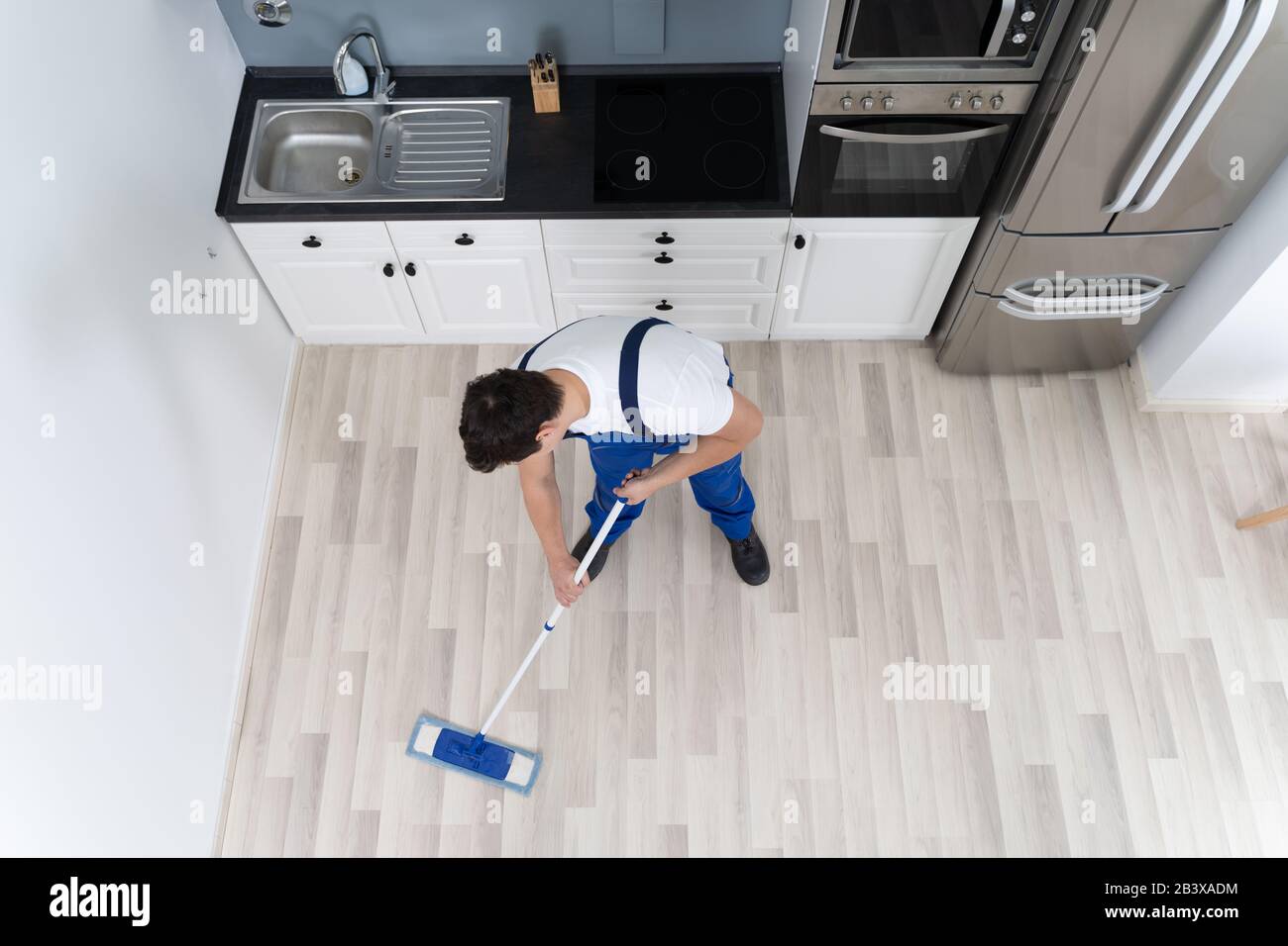 Overhead cleaning hi-res stock photography and images - Alamy