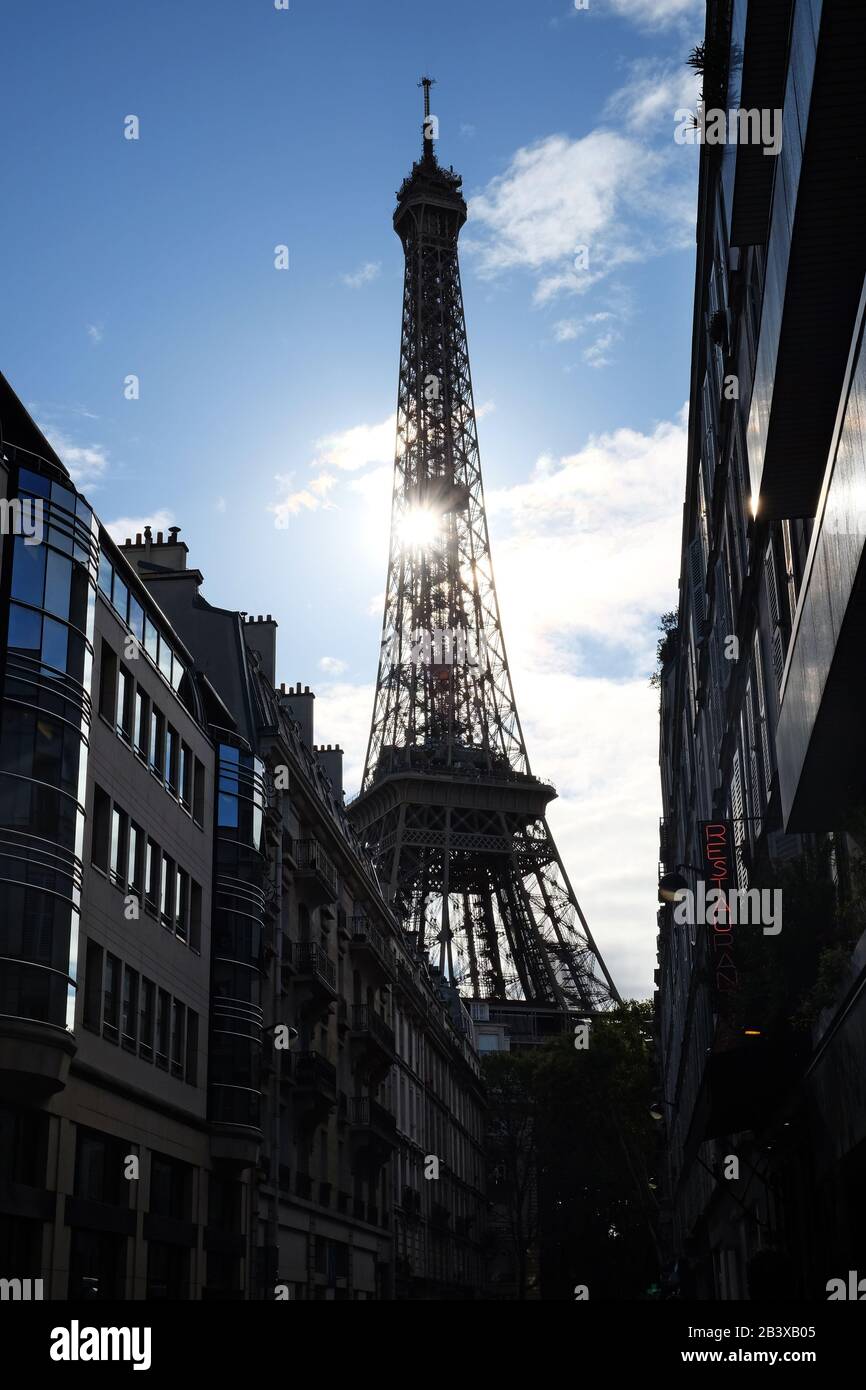 Good day in paris hi-res stock photography and images - Alamy