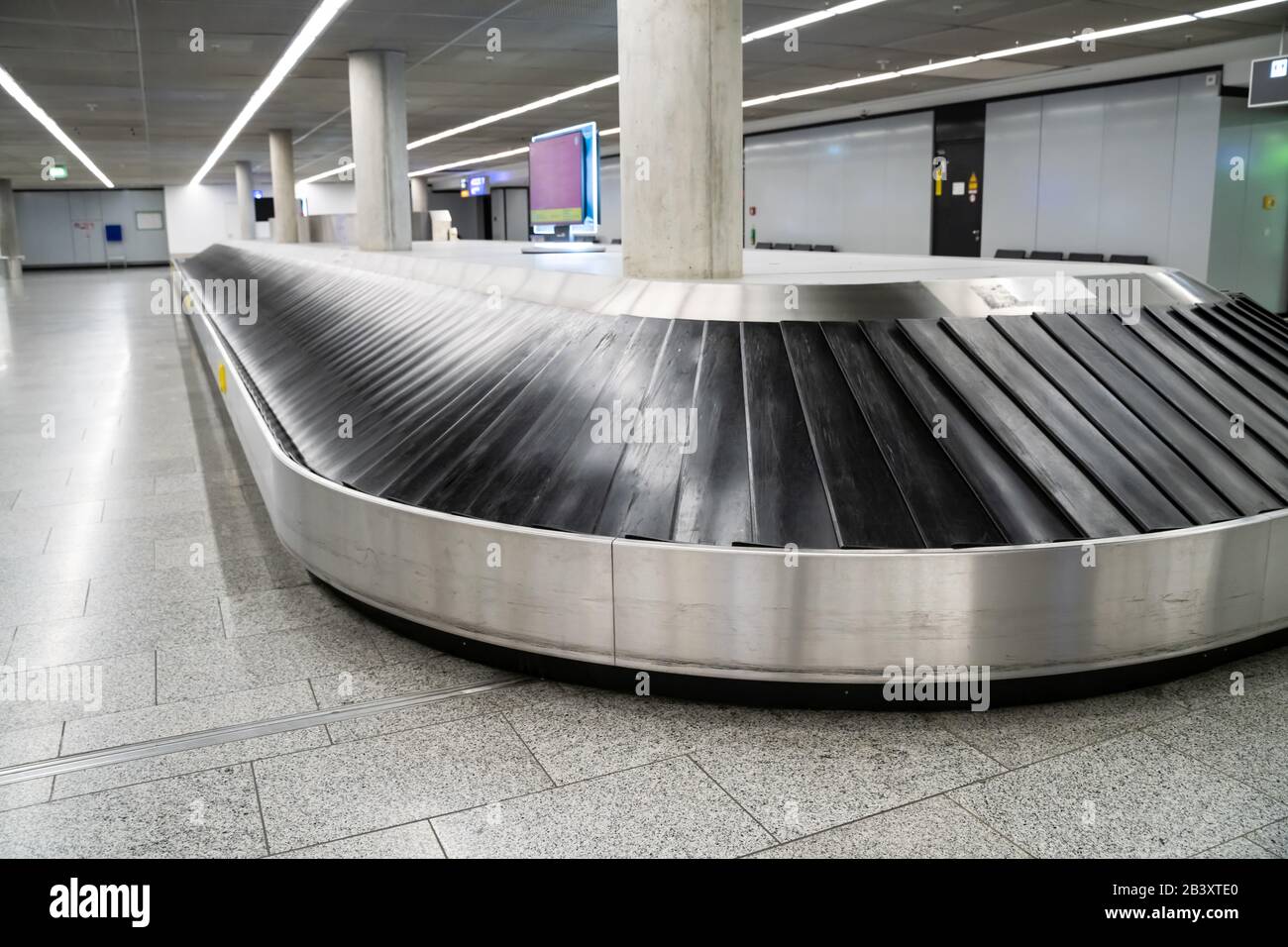 Photo Of Empty Baggage Claim Belt In Airport Stock Photo - Alamy