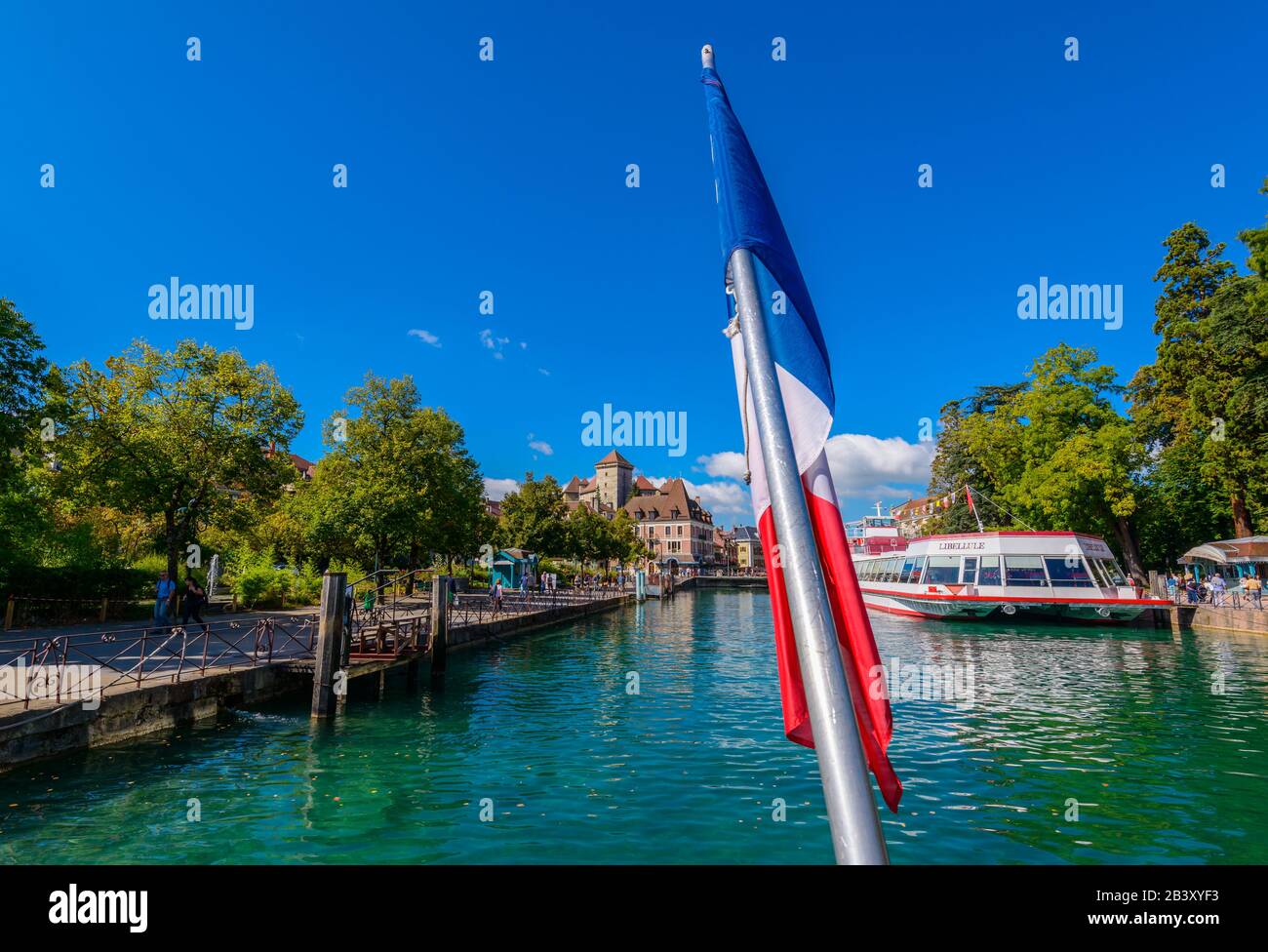 Medieval french flag hi-res stock photography and images - Alamy