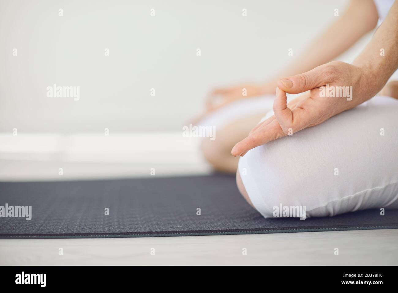 Meditation hand mudra hi-res stock photography and images - Alamy