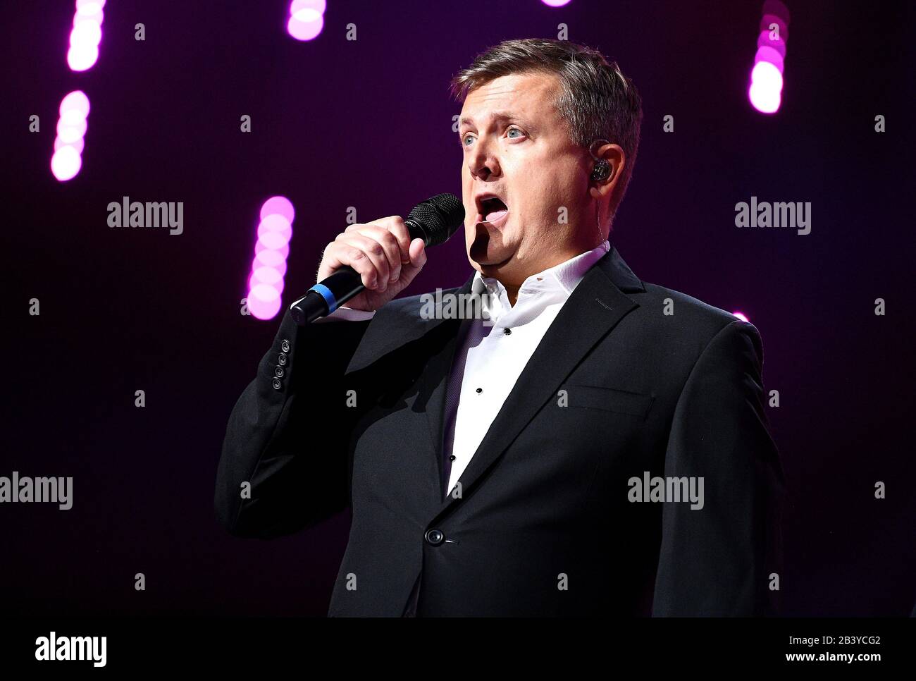 Aled Jones on stage at the Global Awards 2020 with Very.co.uk at London ...
