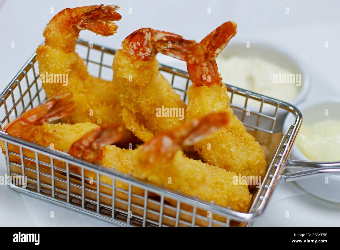 King prawn butterfly hi-res stock photography and images - Alamy