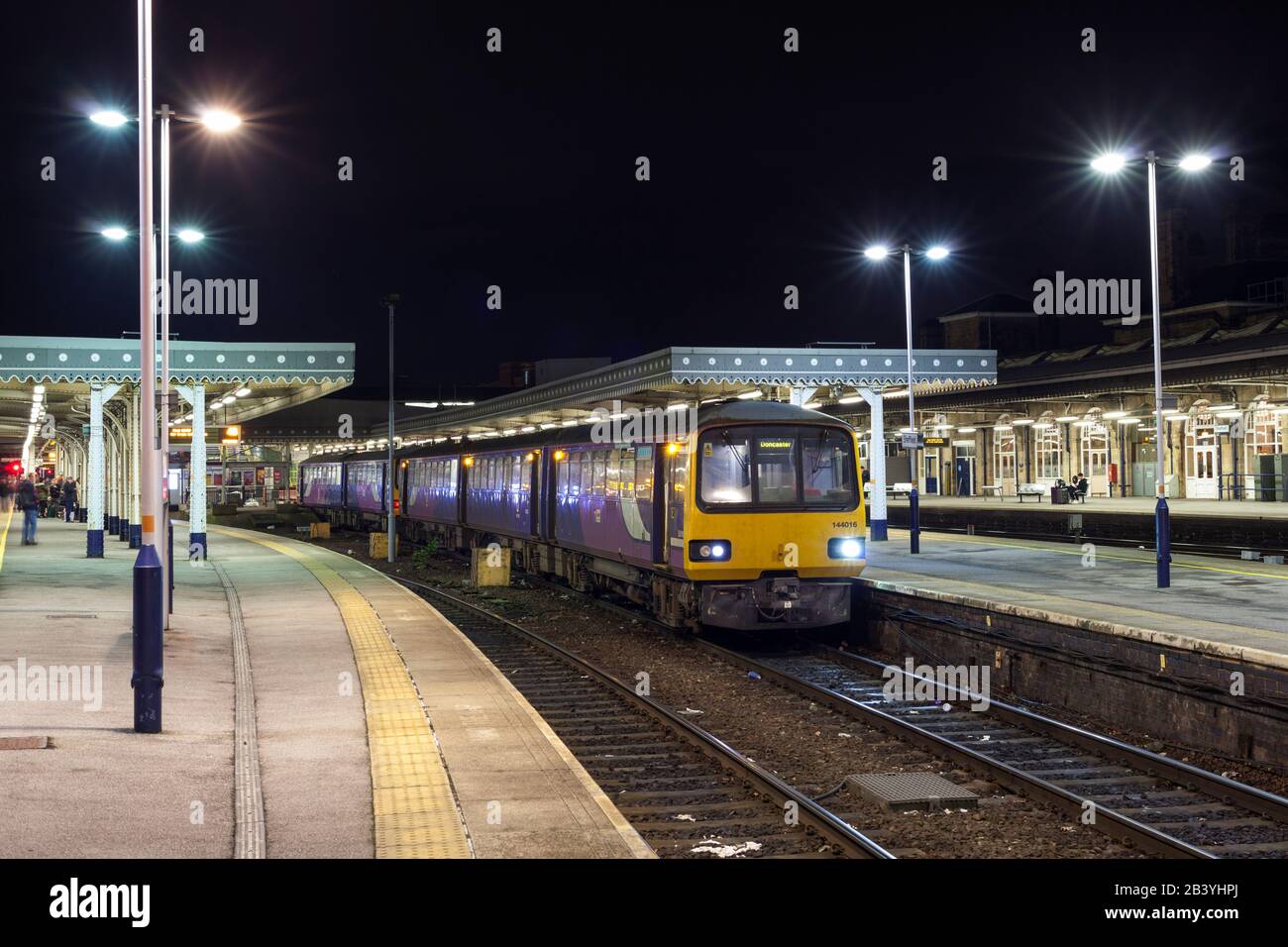 Train station railway buffers hi-res stock photography and images - Alamy