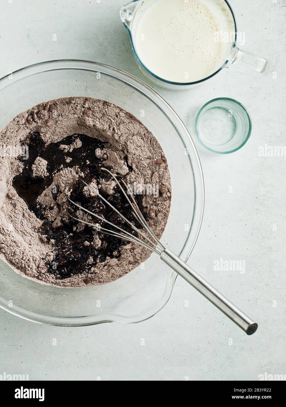 Mixing products hi-res stock photography and images - Alamy