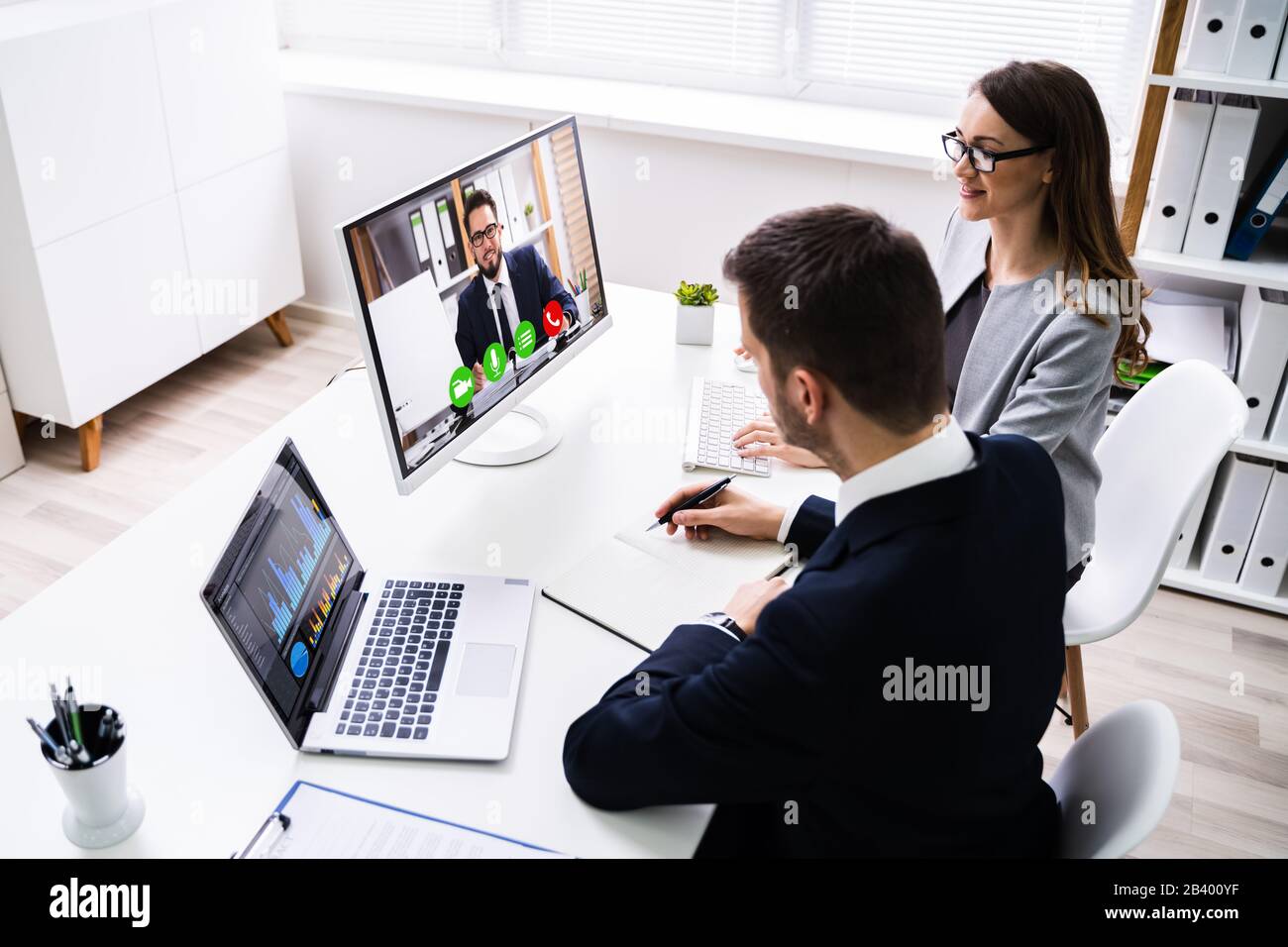 Video conferencing hi-res stock photography and images - Alamy