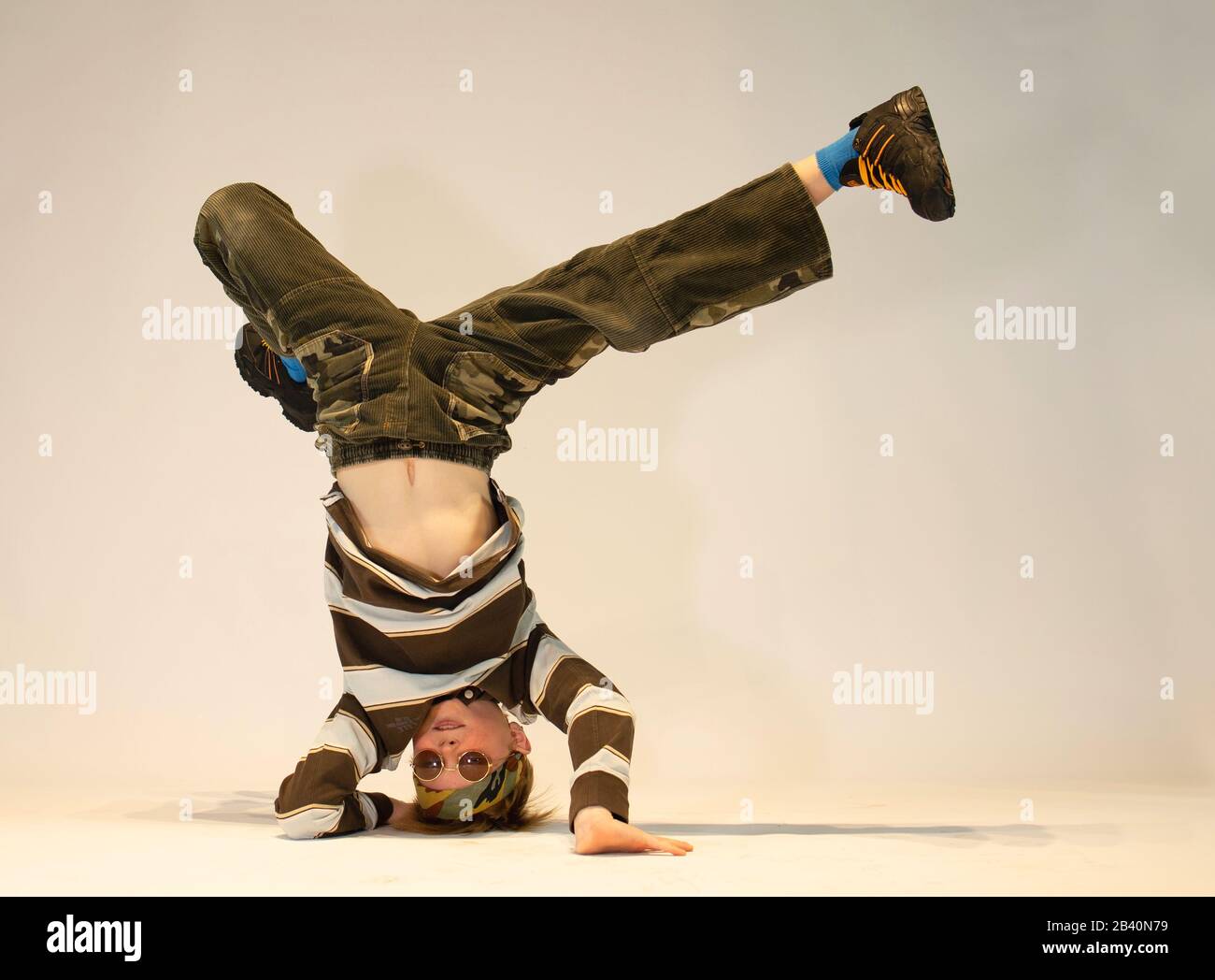 Hip hop dancer child hi-res stock photography and images - Alamy