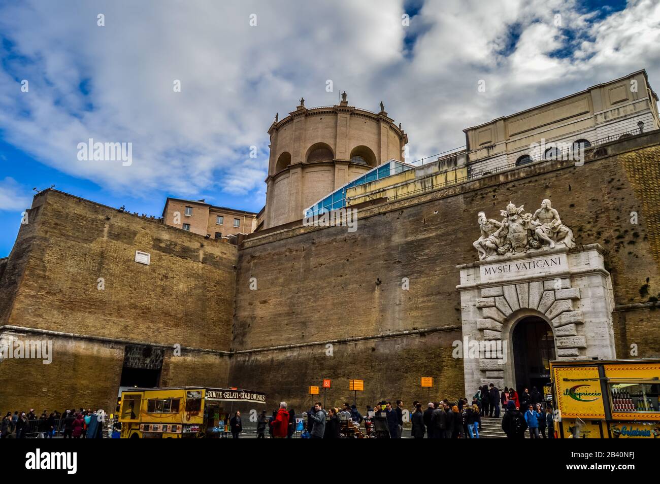 Vatican museum entrance hi-res stock photography and images - Alamy