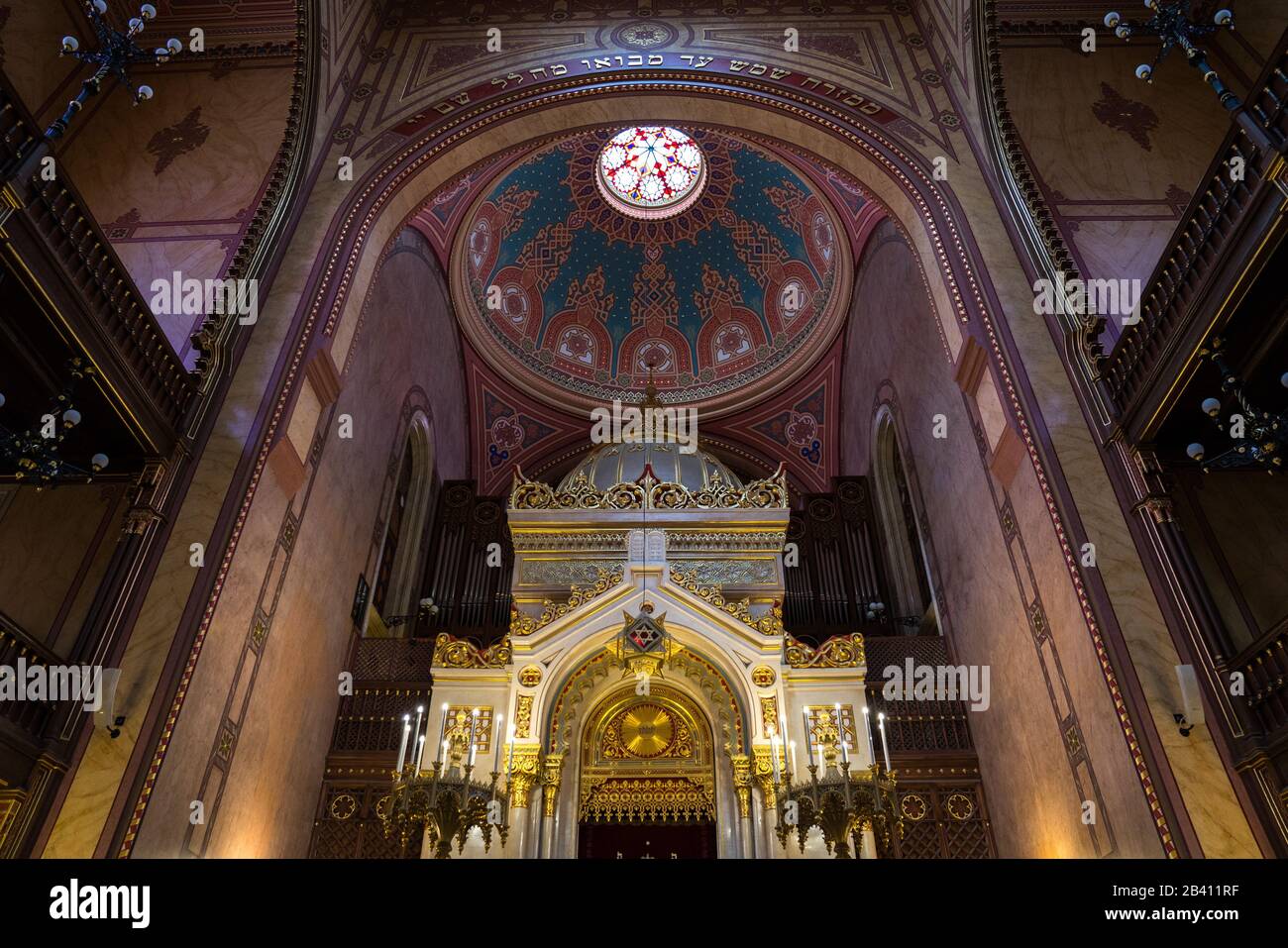 Hungary, Budapest. Architecture. Dohany Street Synagogue Stock Photo ...