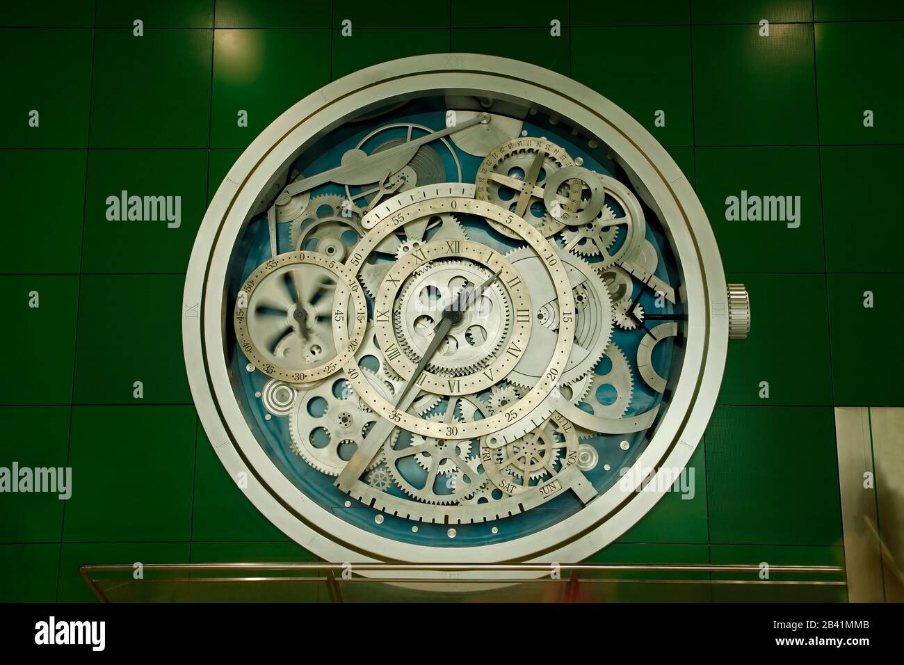 Rotating clock, close-up Stock Photo - Alamy