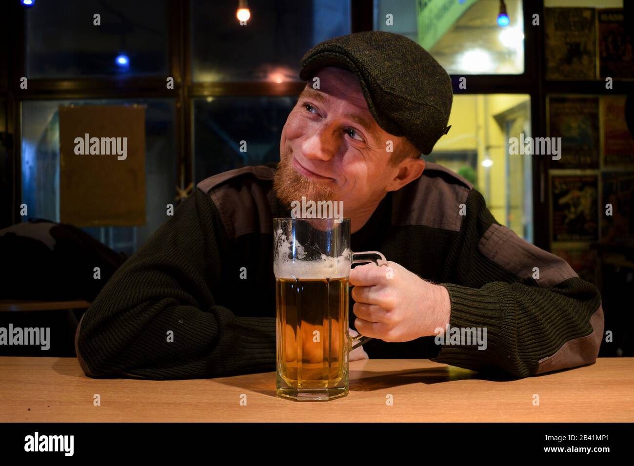 Irish drunk man hi-res stock photography and images - Alamy