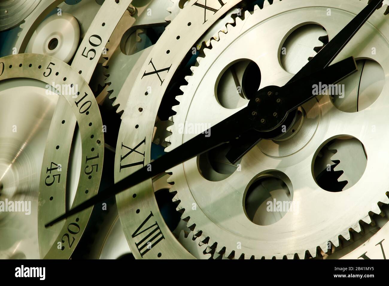 Rotating clock, close-up Stock Photo - Alamy