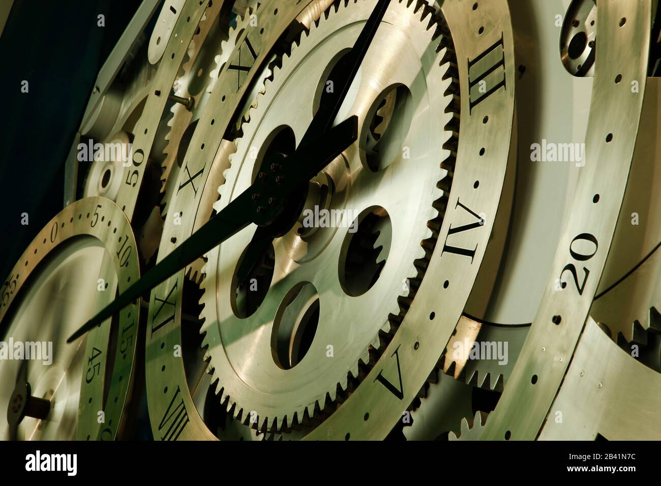 Rotating clock, close-up Stock Photo - Alamy