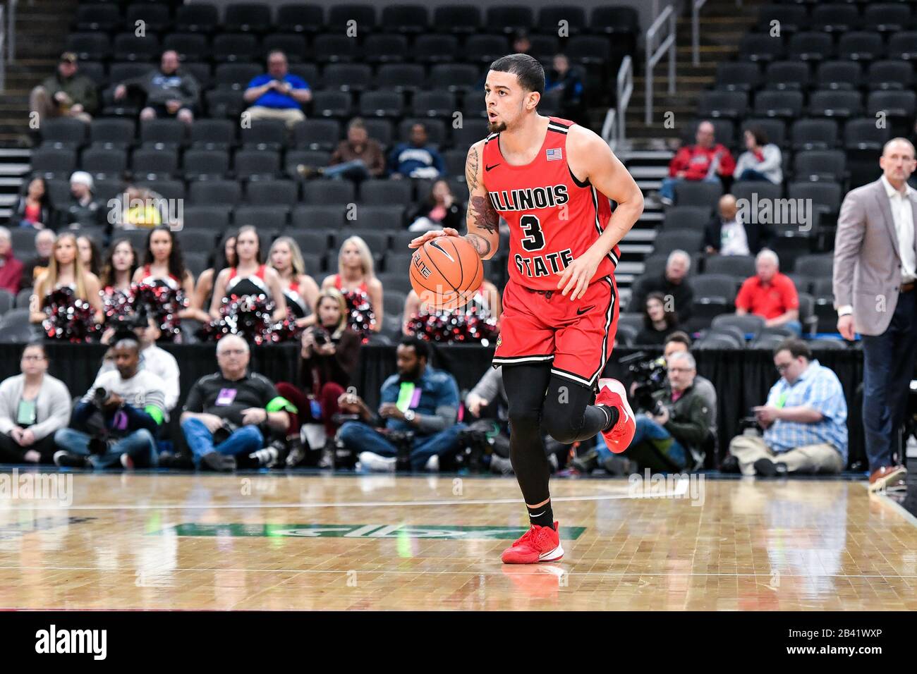 Mar 05, 2020: Illinois State Redbirds guard Ricky Torres (3) brings the ...