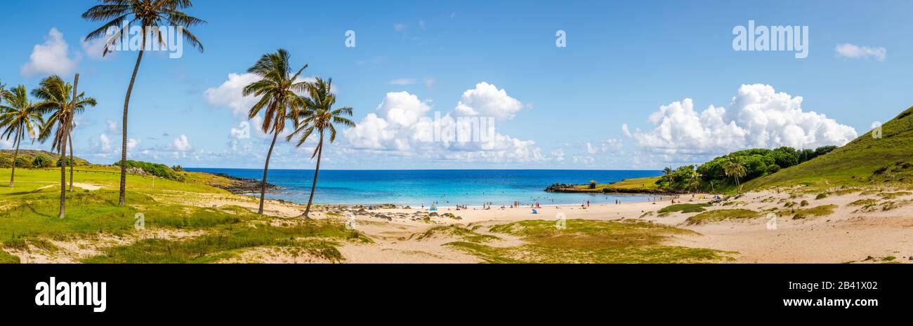 Rapa nui beach hi-res stock photography and images - Alamy