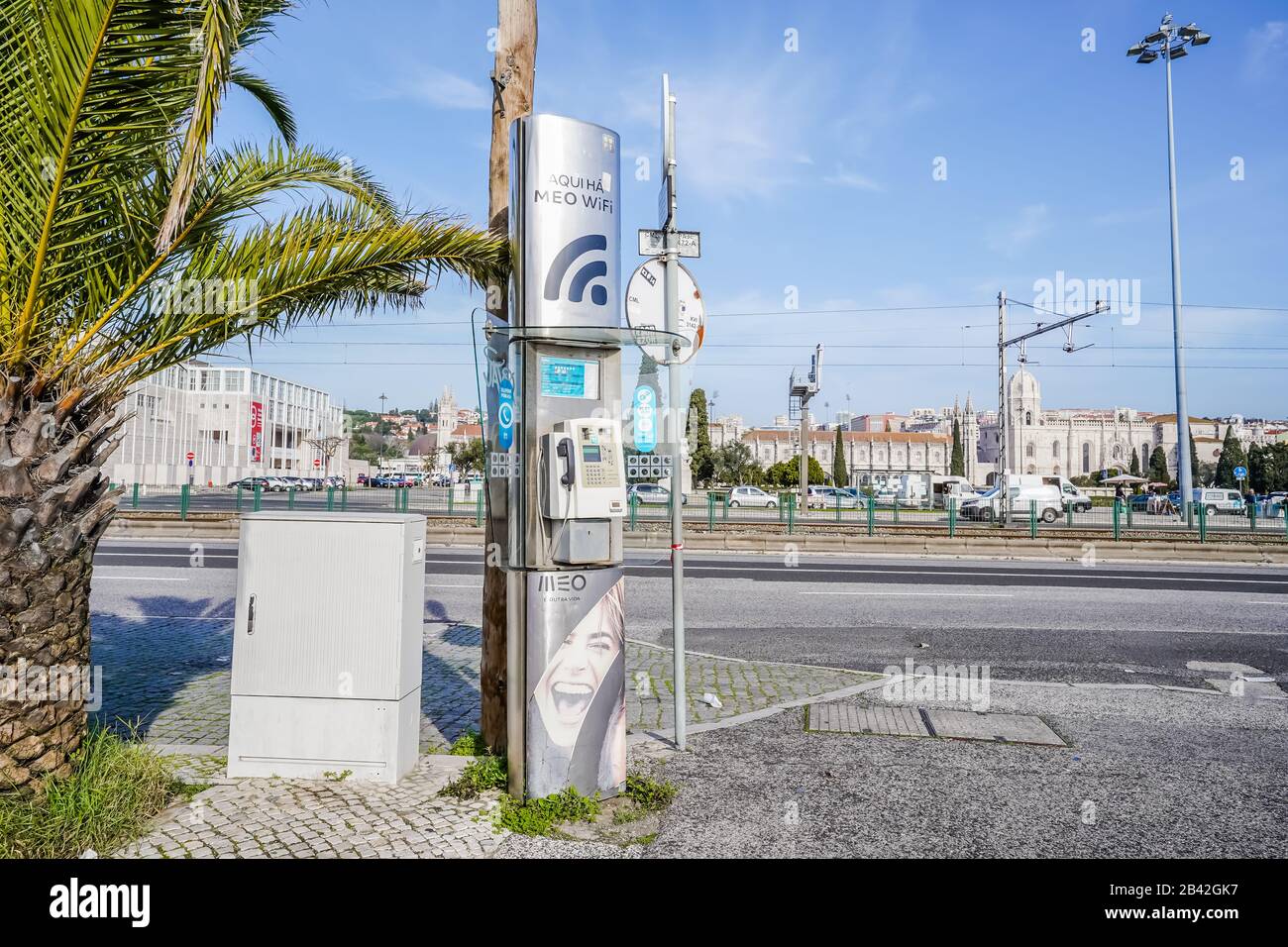 Telephone booth in portugal hi-res stock photography and images - Alamy