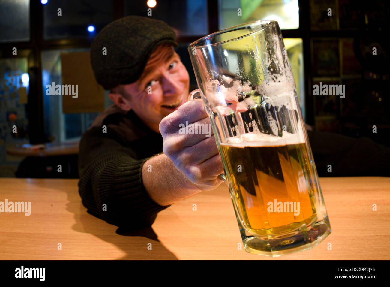Irish drunk man hi-res stock photography and images - Alamy