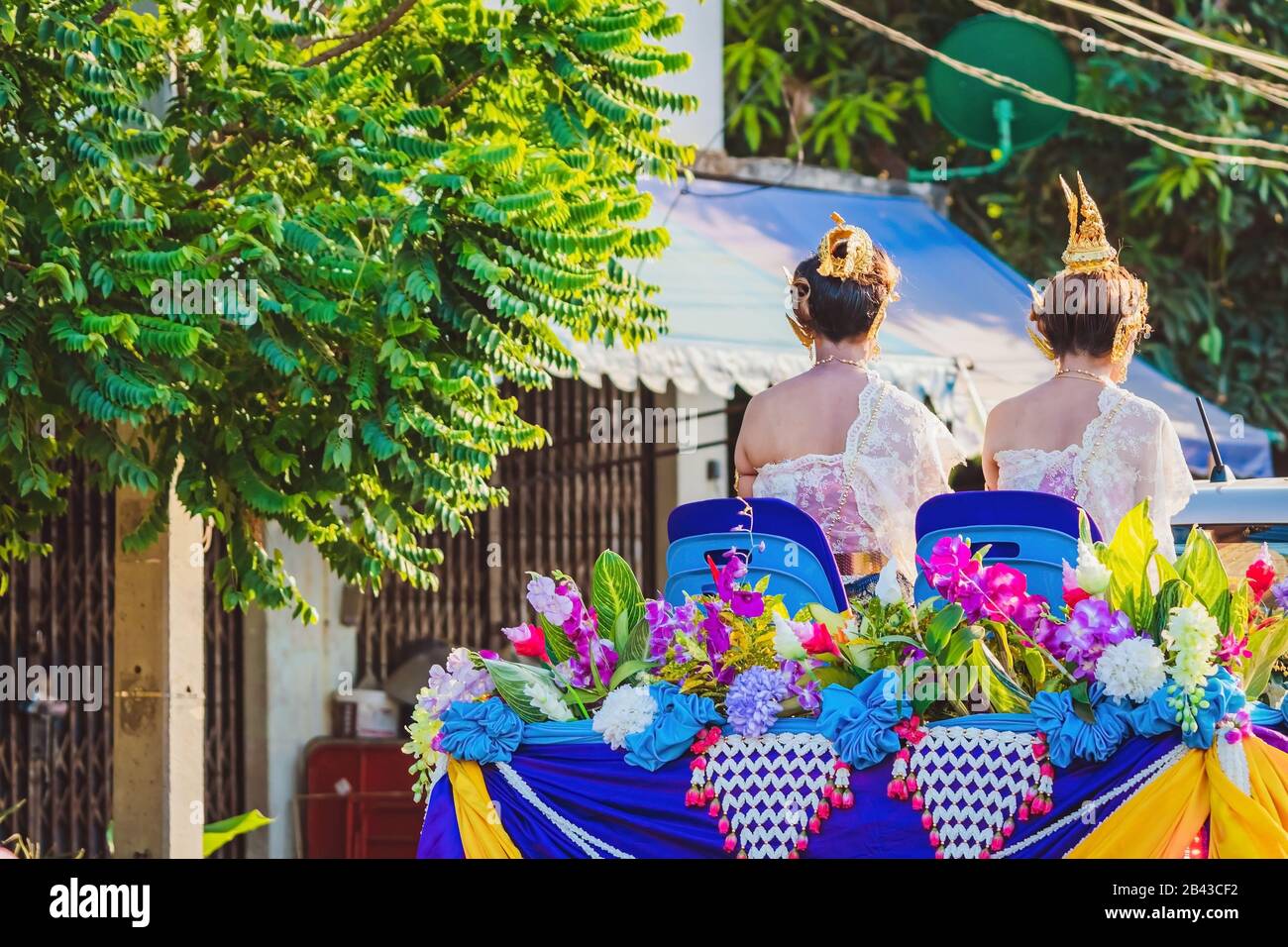 Beautiful with traditionally dressed woman is crowned to be "Miss ...