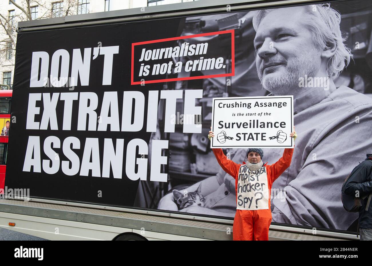 Dont extradite hi-res stock photography and images - Alamy