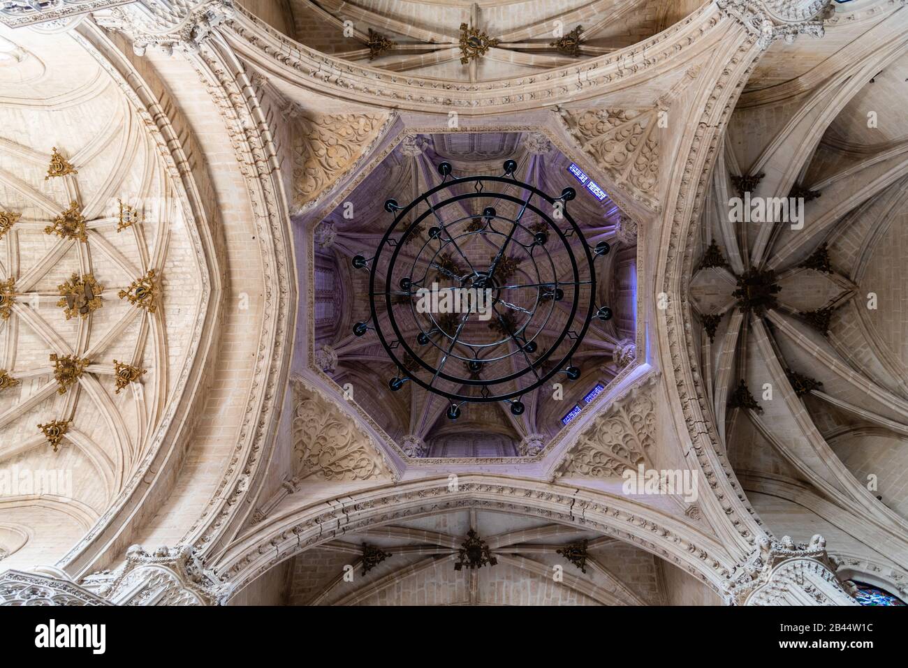 Monastery vault hi-res stock photography and images - Alamy