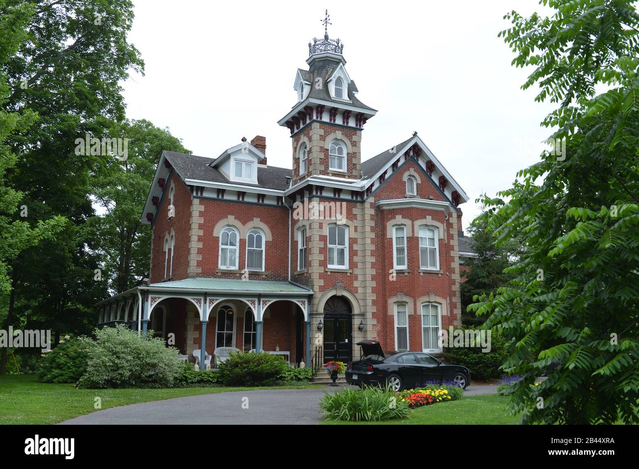 Victoria rose inn hi-res stock photography and images - Alamy