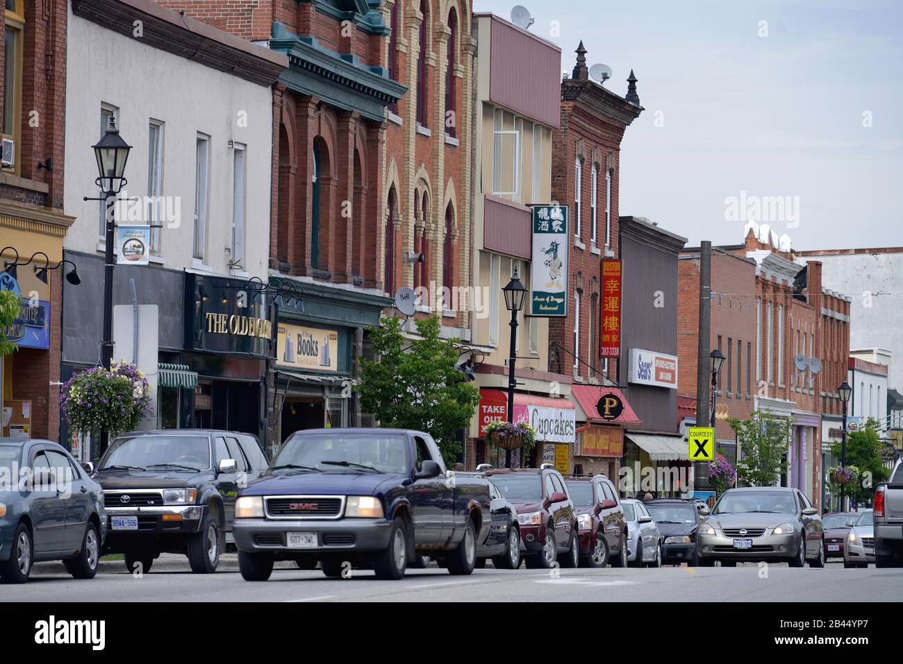 Main street ontario hi-res stock photography and images - Alamy