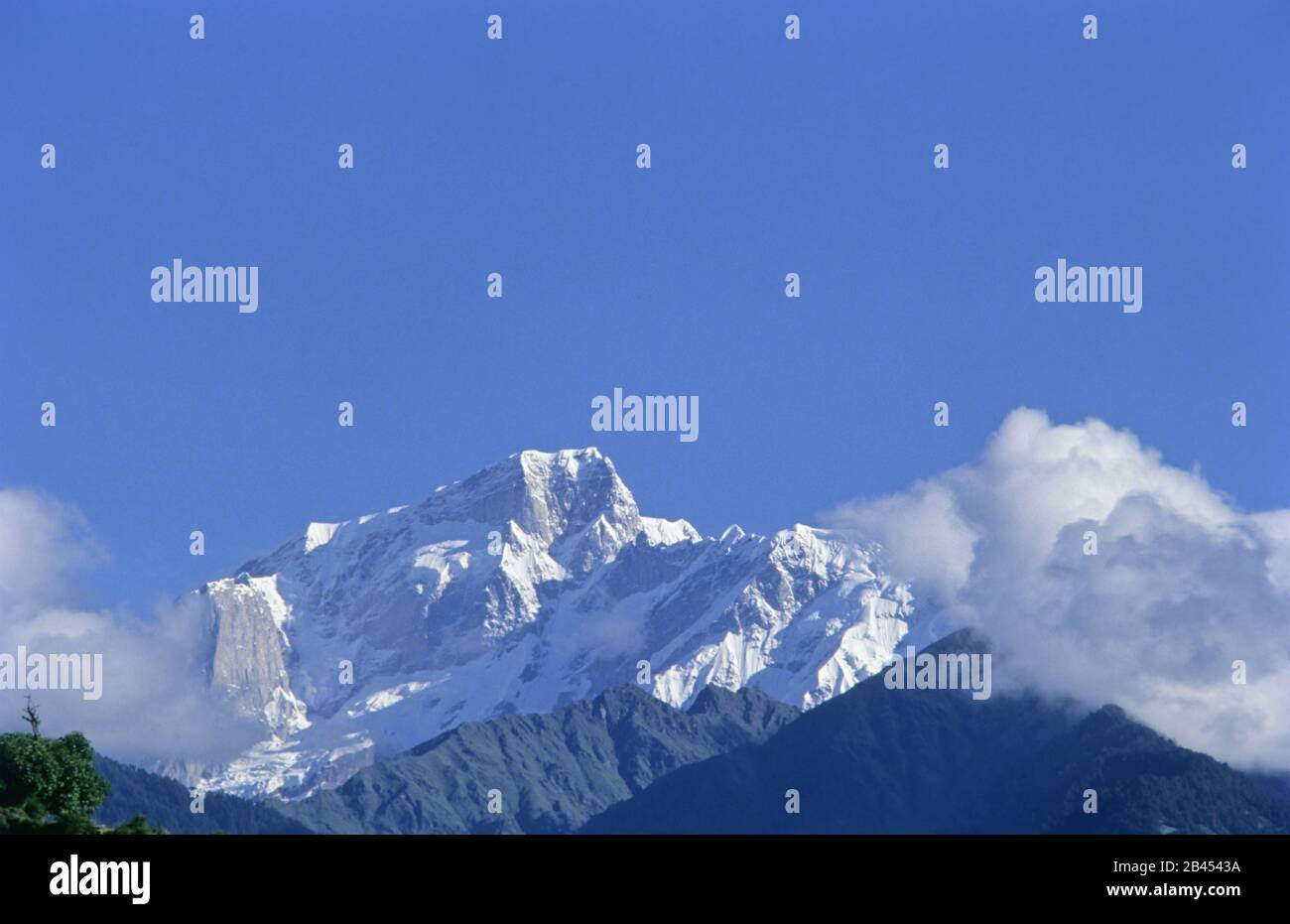 Snow capped mountains at himalayas, India, Asia Stock Photo - Alamy