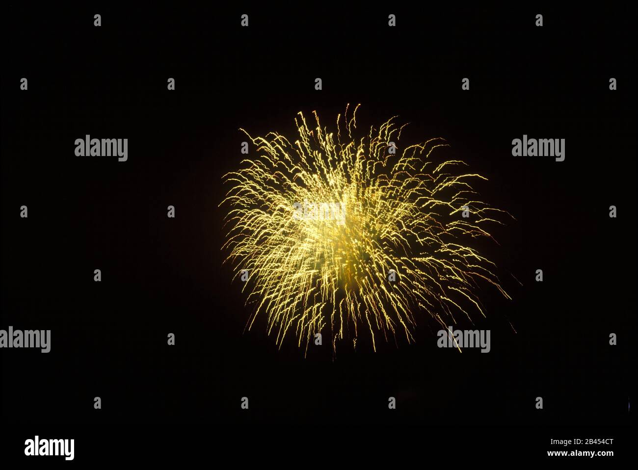 Indian fireworks hi-res stock photography and images - Alamy
