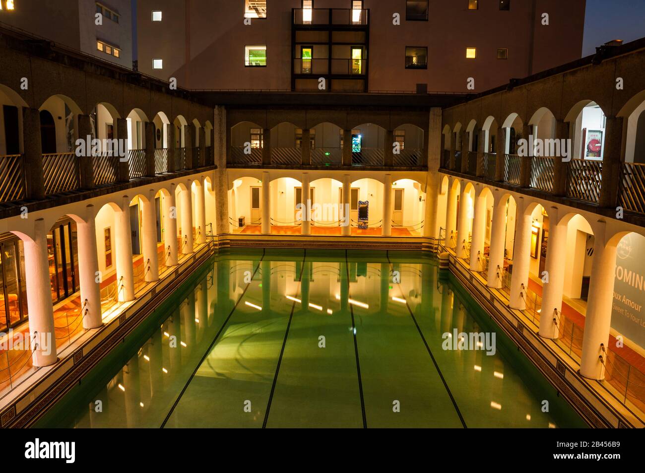 Outdoor swimming pool dusk hi-res stock photography and images - Alamy