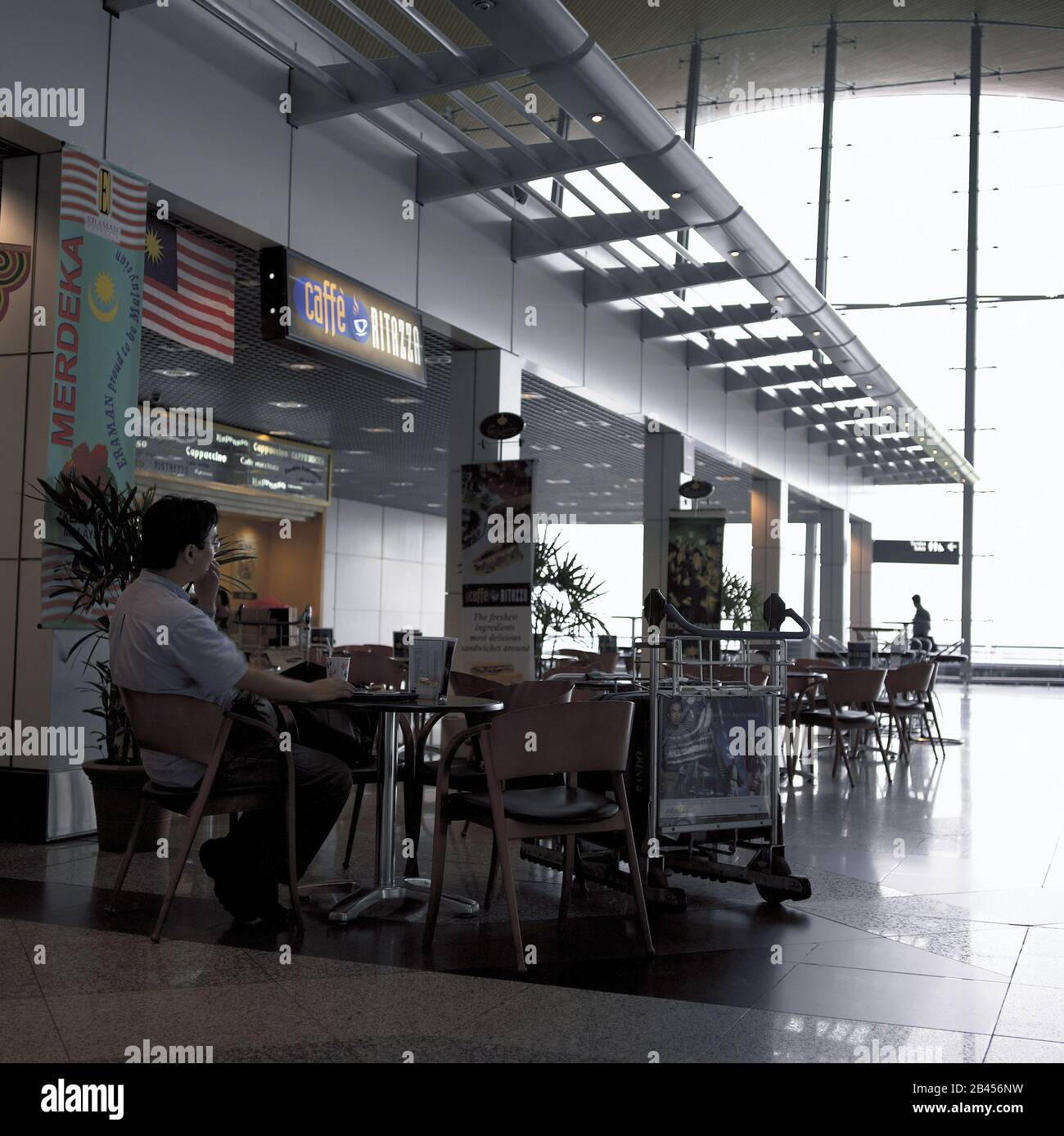 Ritazza cafe hi-res stock photography and images - Alamy